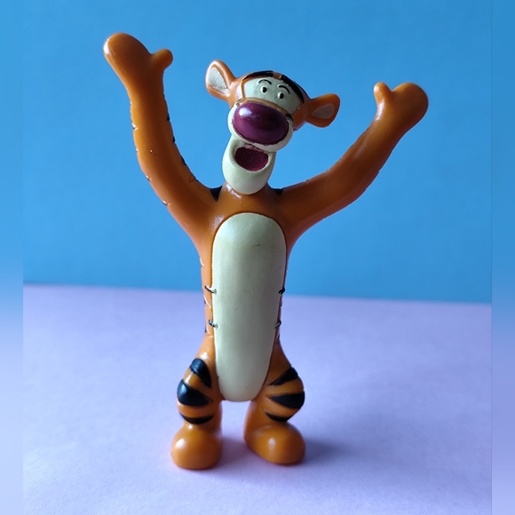 Disney | Toys | Disney Winnie The Pooh Tigger Action Figure 3 Tall Cake ...